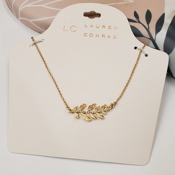 LC Lauren Conrad | Jewelry | Lc Lauren Conrad Gold Side Leaf Pendant ...